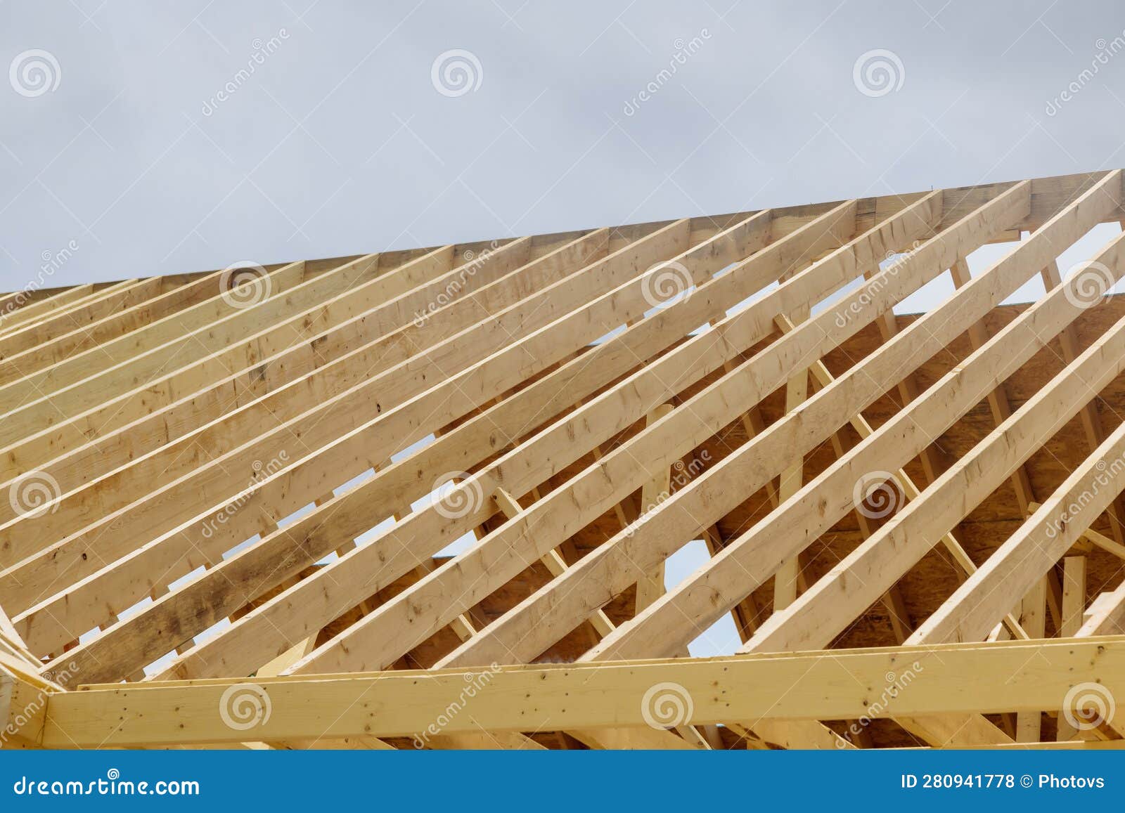 Trusses are Engineered Components that Consist of Triangular Shaped ...