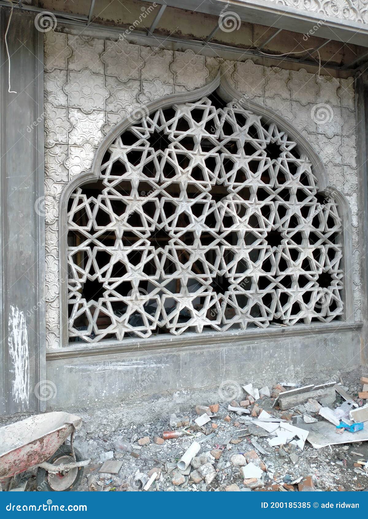 Trwangan dinding carving stock image. Image of carving - 200185385