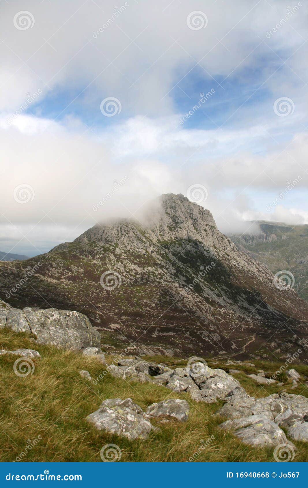 Tryfan Snowdonia stock photo. Image of natural, landscape - 16940668