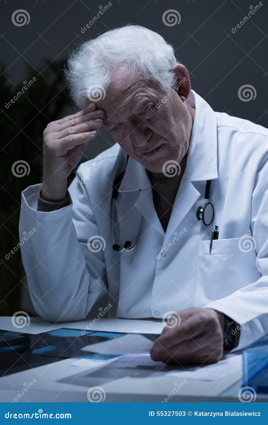 Trying to focus stock image. Image of elderly, practitioner - 55327503
