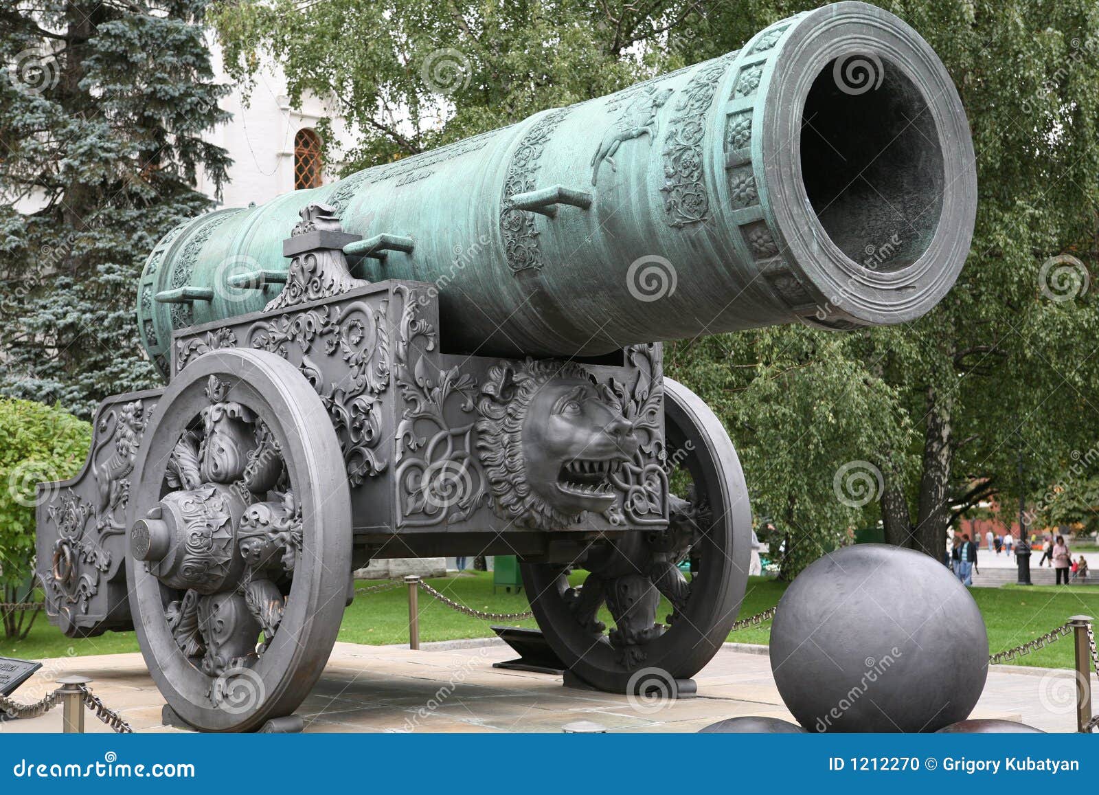 Tsar-pushka in Kremlin. stock photo. Image of weapon, mass - 1212270