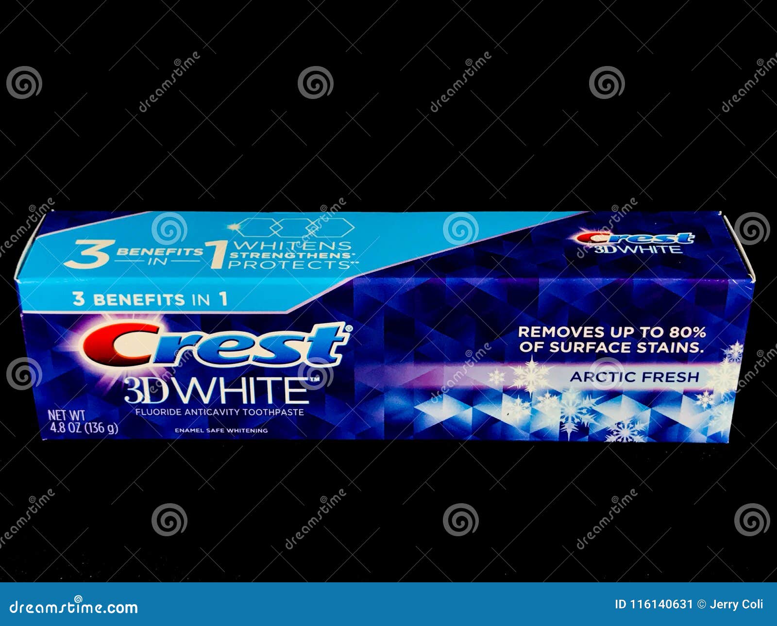 Tube of Crest 3D White Toothpaste Editorial Photo - Image of grocery ...