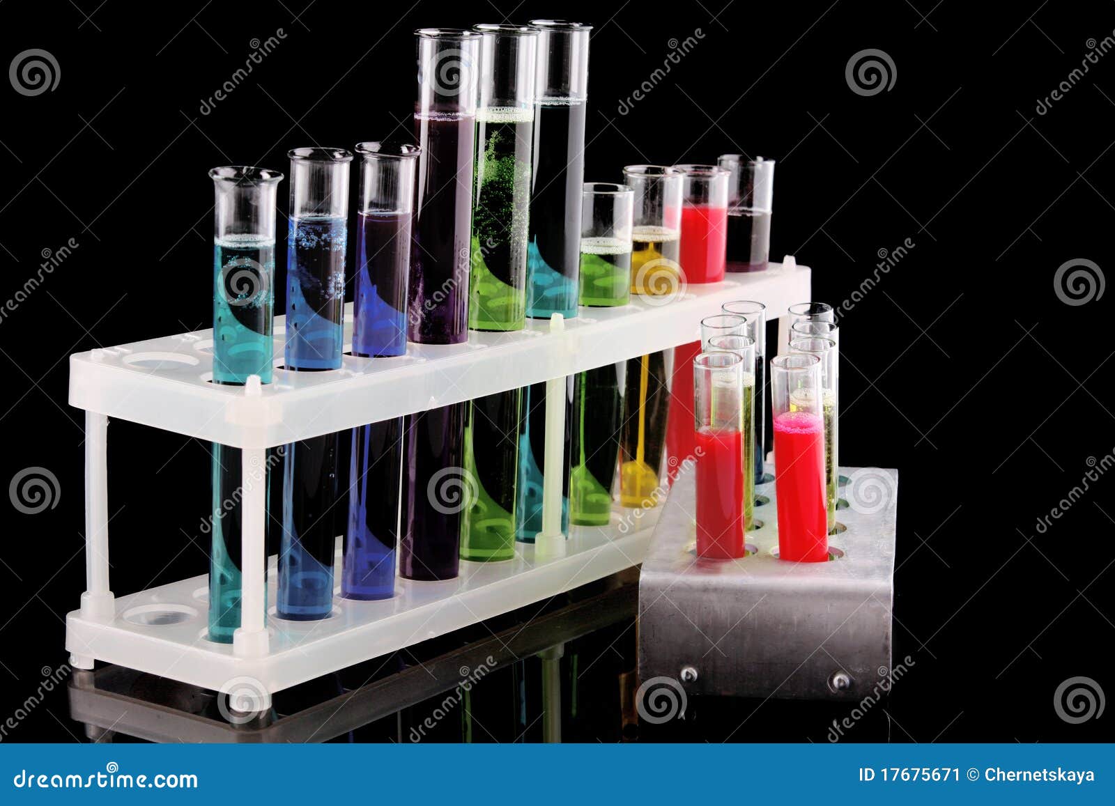 Tubes image stock. Image du chimique, matériel, chimie - 17675671