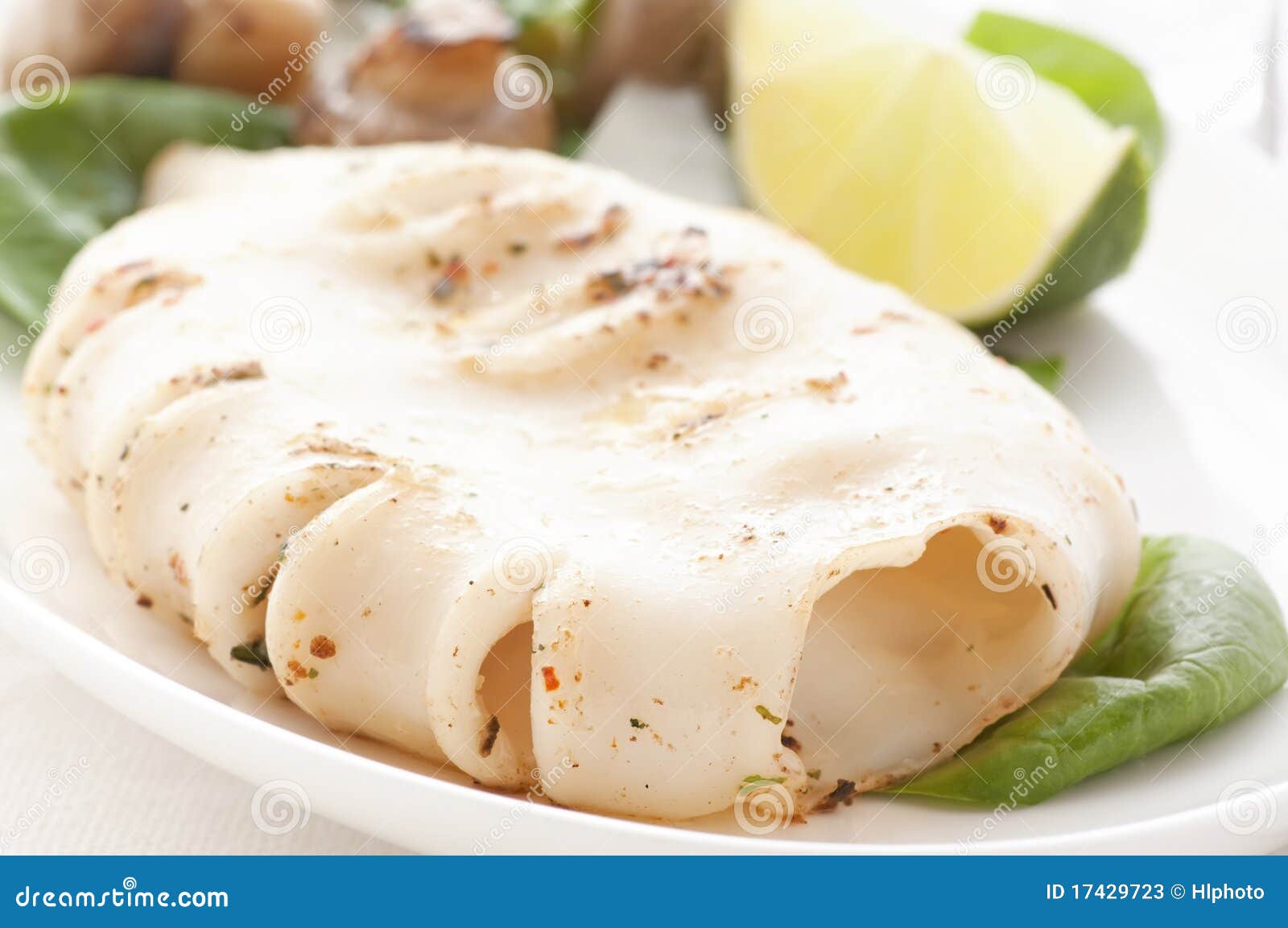 Tubo de Calmari imagen de archivo. Imagen de primer, cena - 17429723