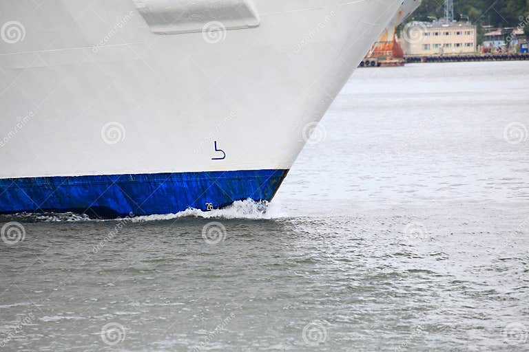 Tug Boat Bow Creating Spray Stock Photo - Image of mode, pole: 28928780