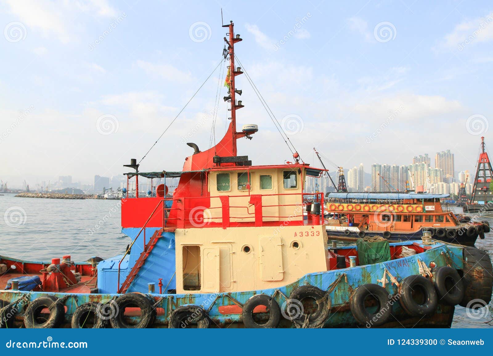 Tug Boat Stop at the West of Kowloon Harbour Editorial Image - Image of ...