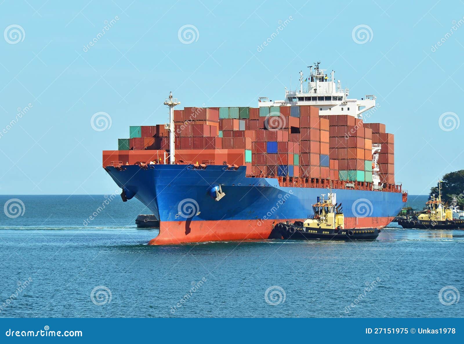Tugboat Assisting Container Cargo Ship Stock Image - Image of boating ...