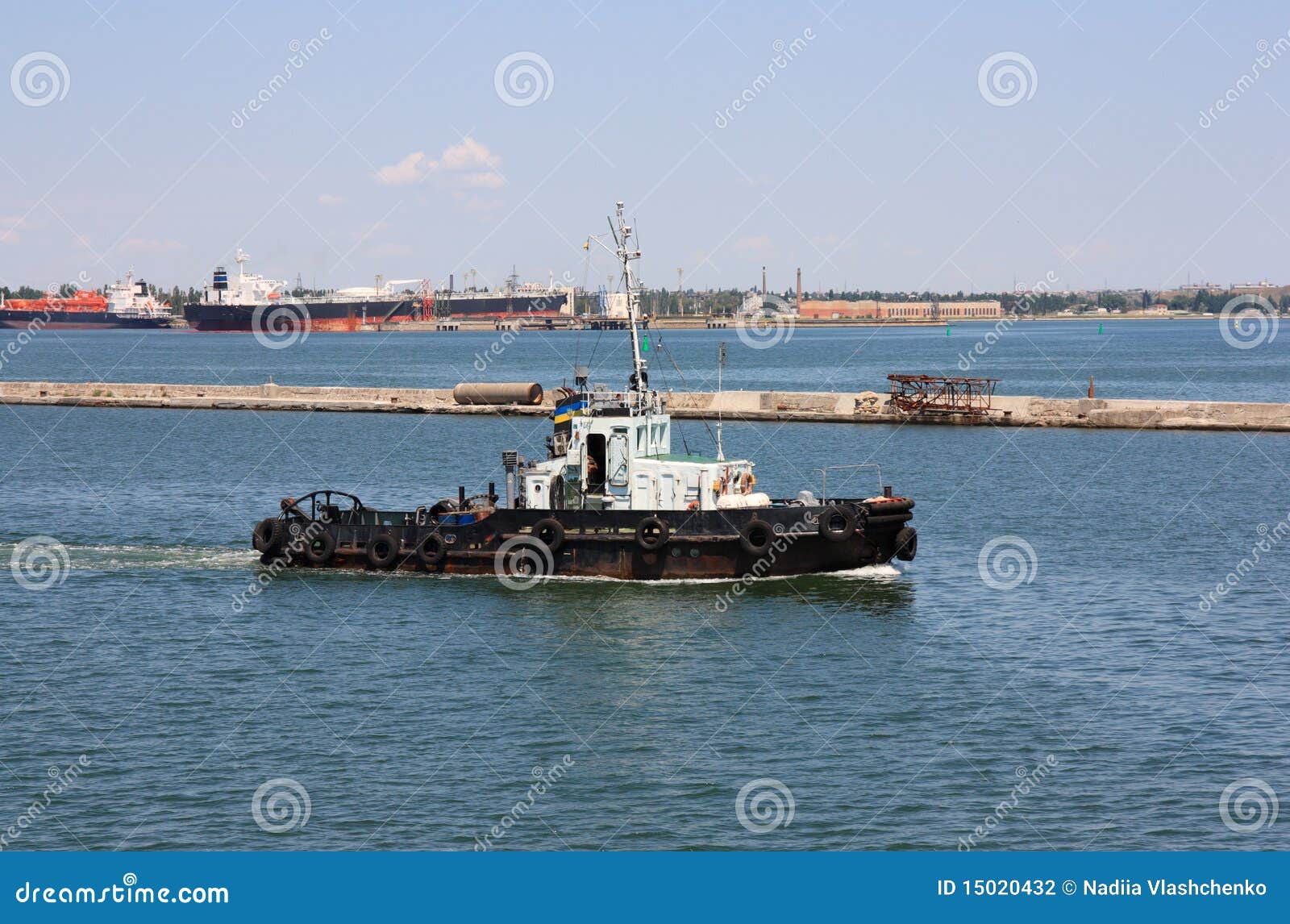 Tugboat At Port Picture. Image: 15020432