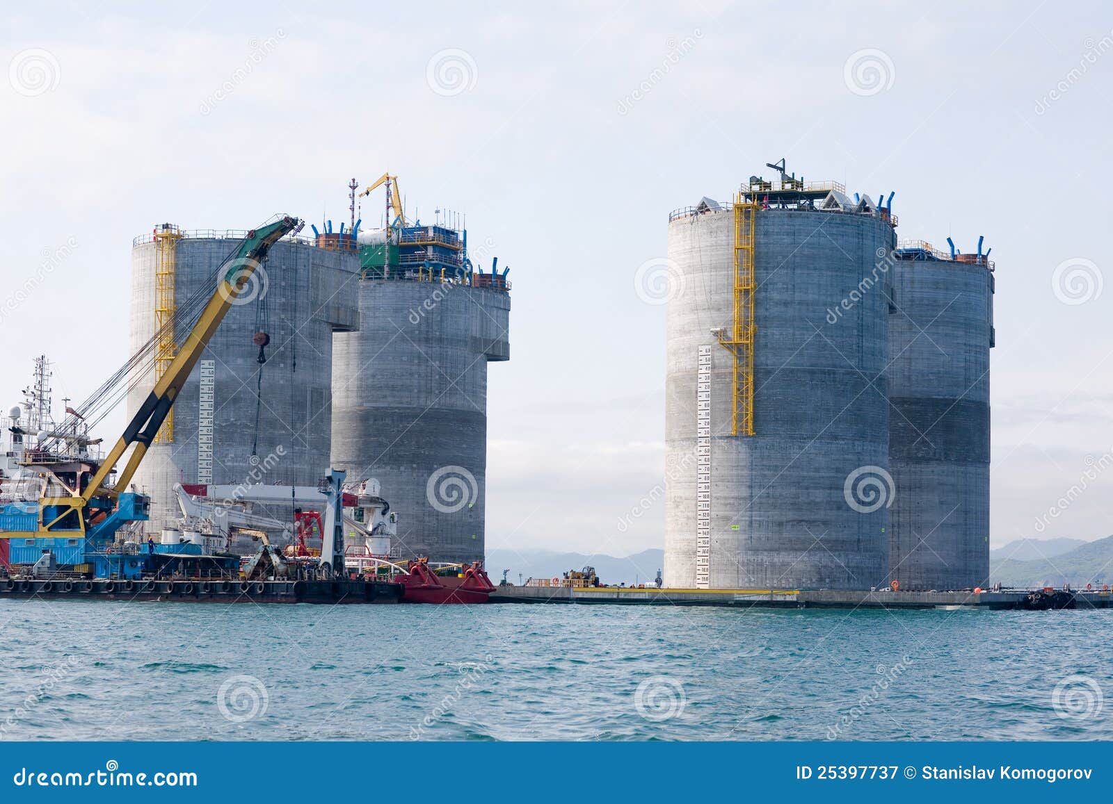 Tugs at the Base Oil Drilling Platform Stock Image - Image of ...