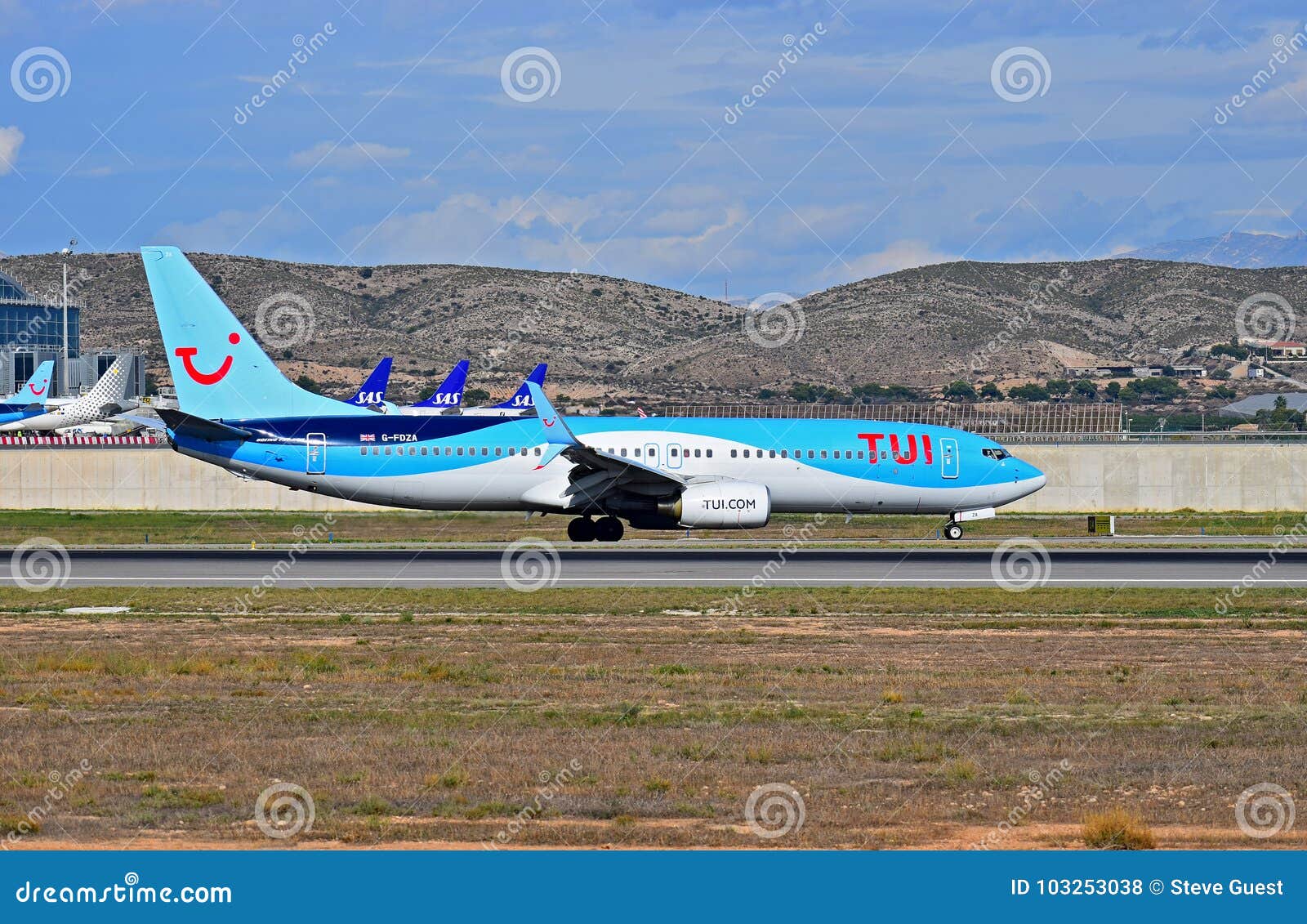 TUI Passenger Flight foto de archivo editorial. Imagen de llano - 103253038