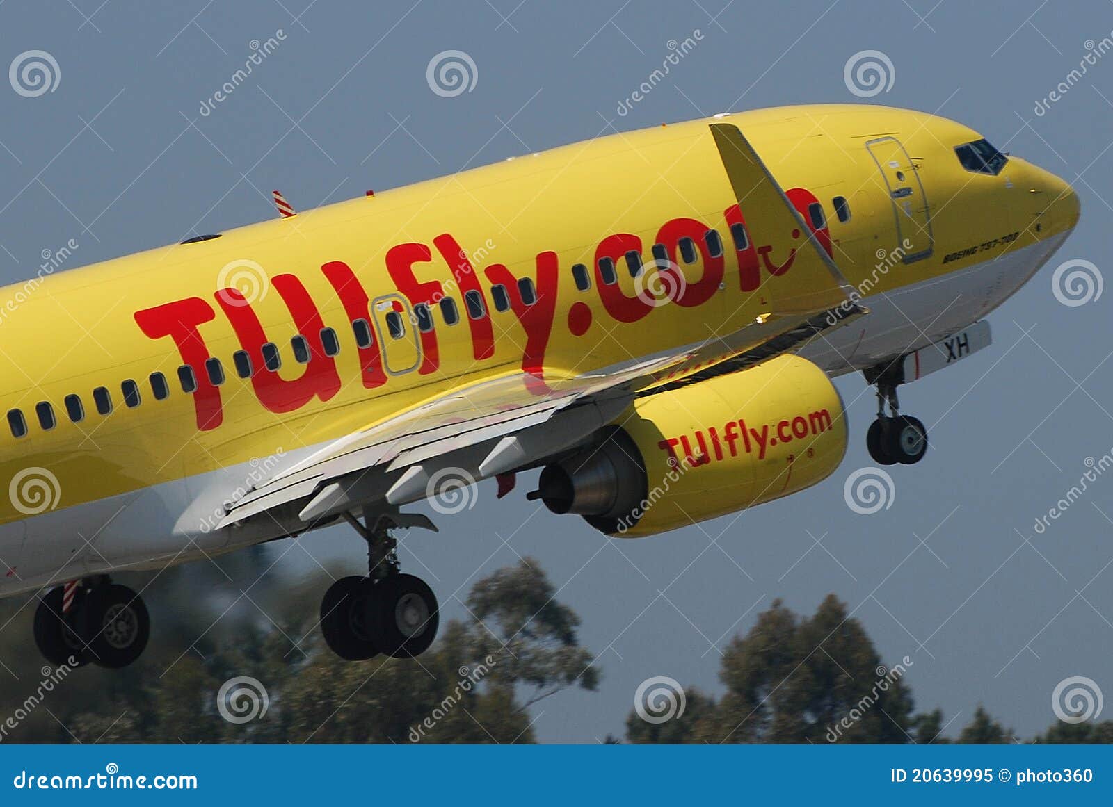 TUIfly.com B737 editorial image. Image of tourism, boeing - 20639995