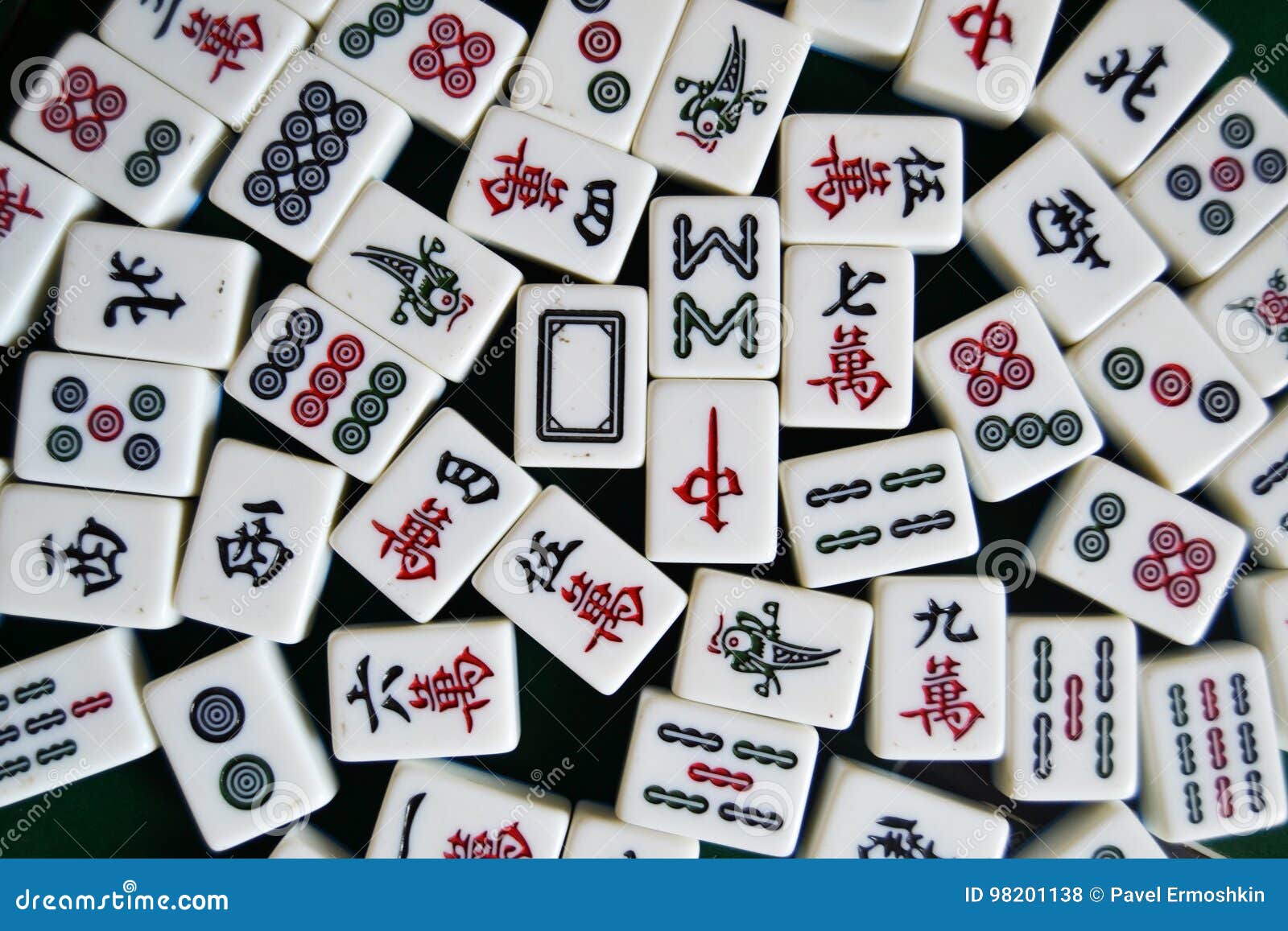 Tuiles de Mahjong photo stock éditorial. Image du bambou - 98201138