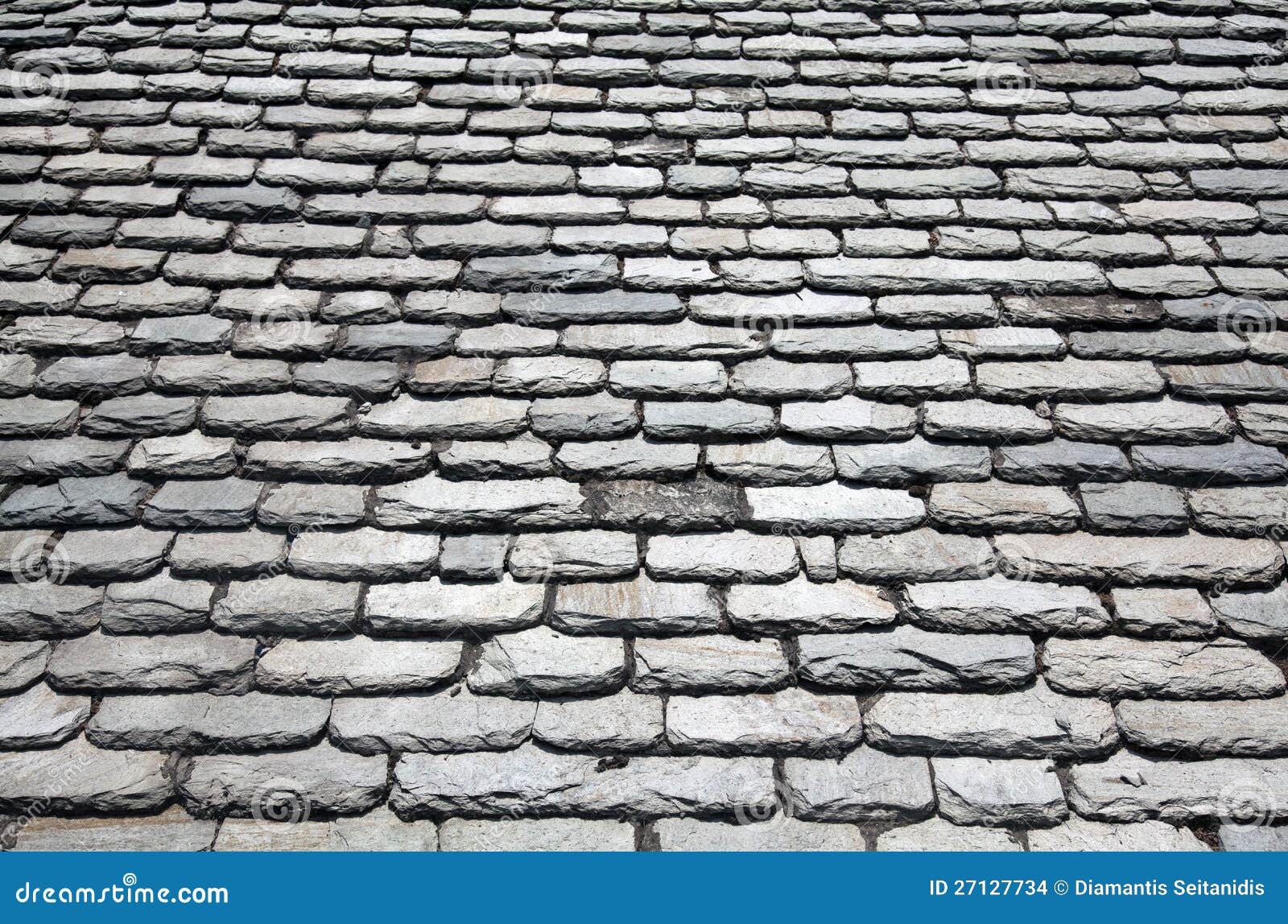 Tuiles de toit d'ardoise photo stock. Image du maison - 27127734