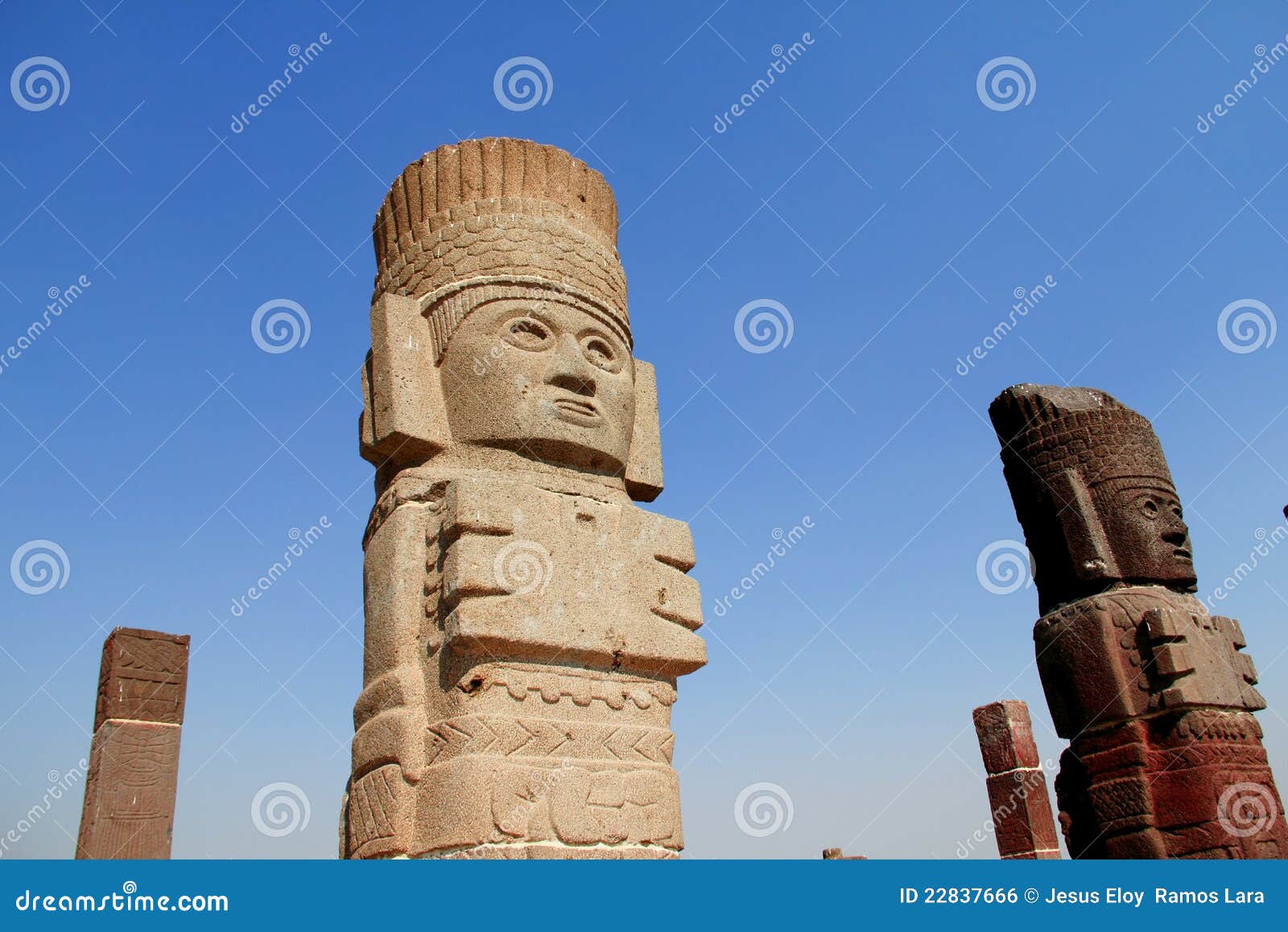 Tula II foto de archivo. Imagen de estatuas, guerrero - 22837666