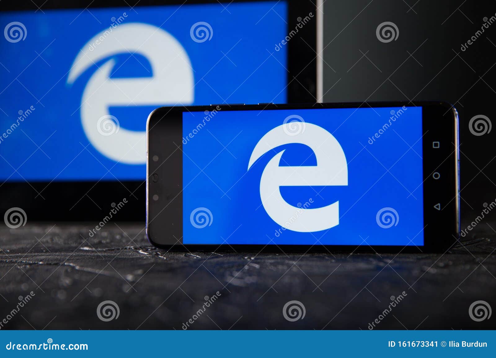 Tula 24 09 2019: Internet Explorer on the Tablet and Phone Display ...