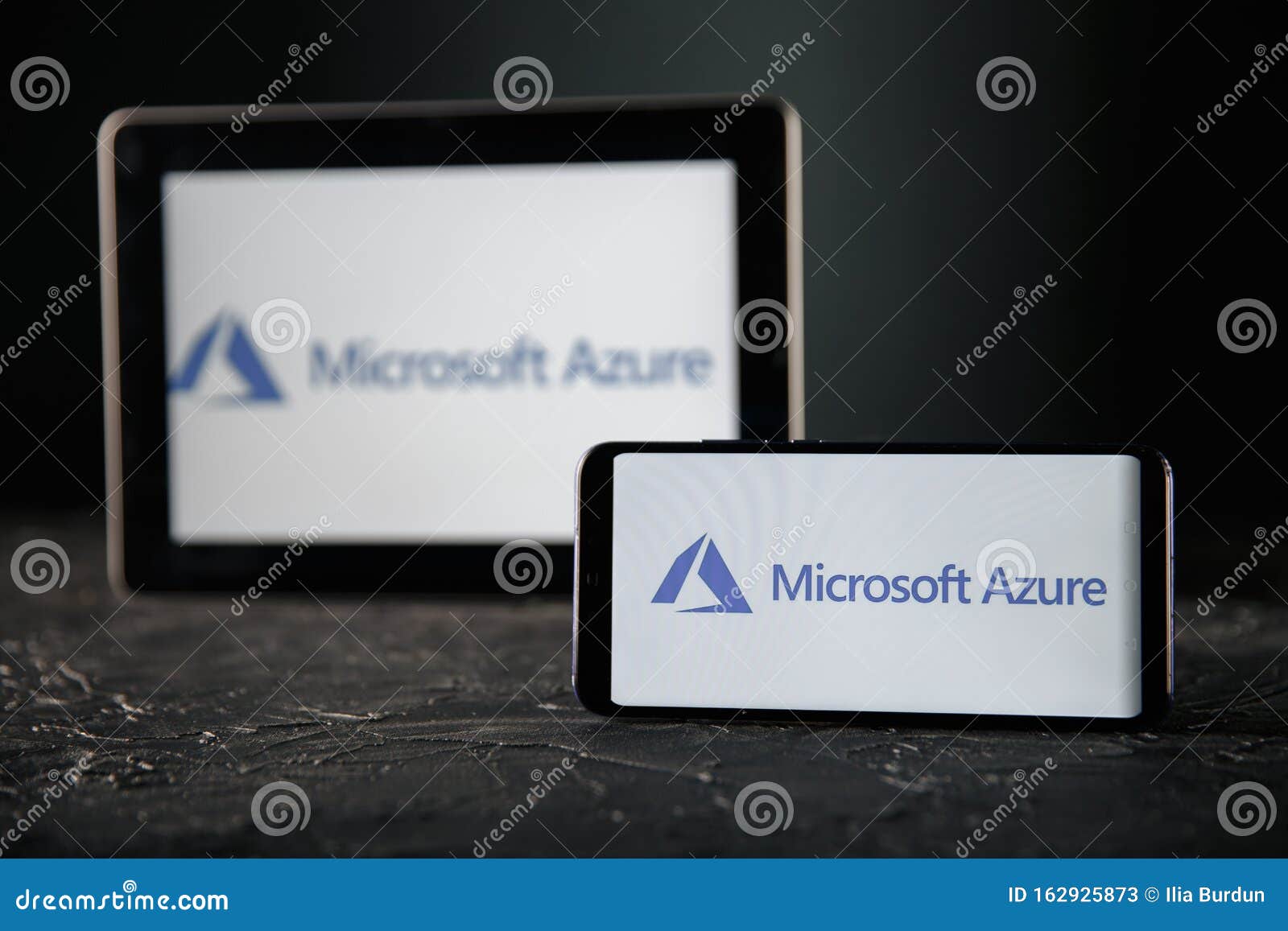 Tula 24 09 2019: Microsoft Azure on the Tablet and Phone Display ...