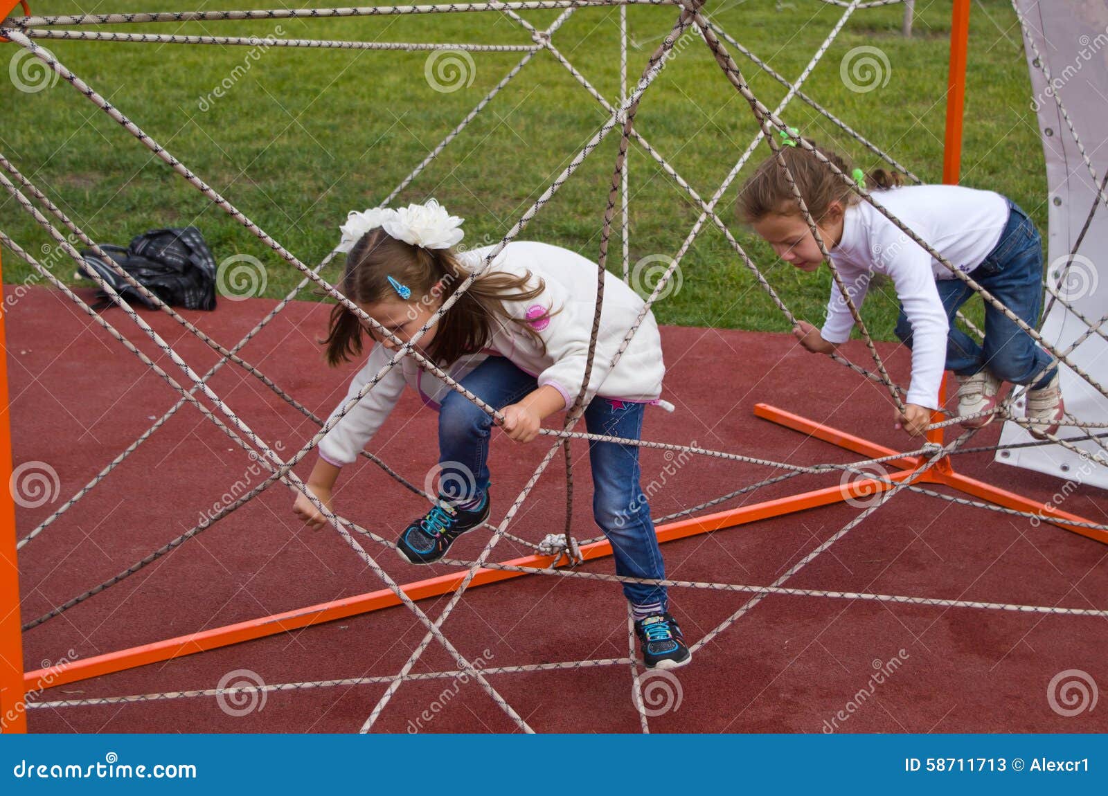 Tula Urban Picnic 2015 editorial stock photo. Image of crawl - 58711713