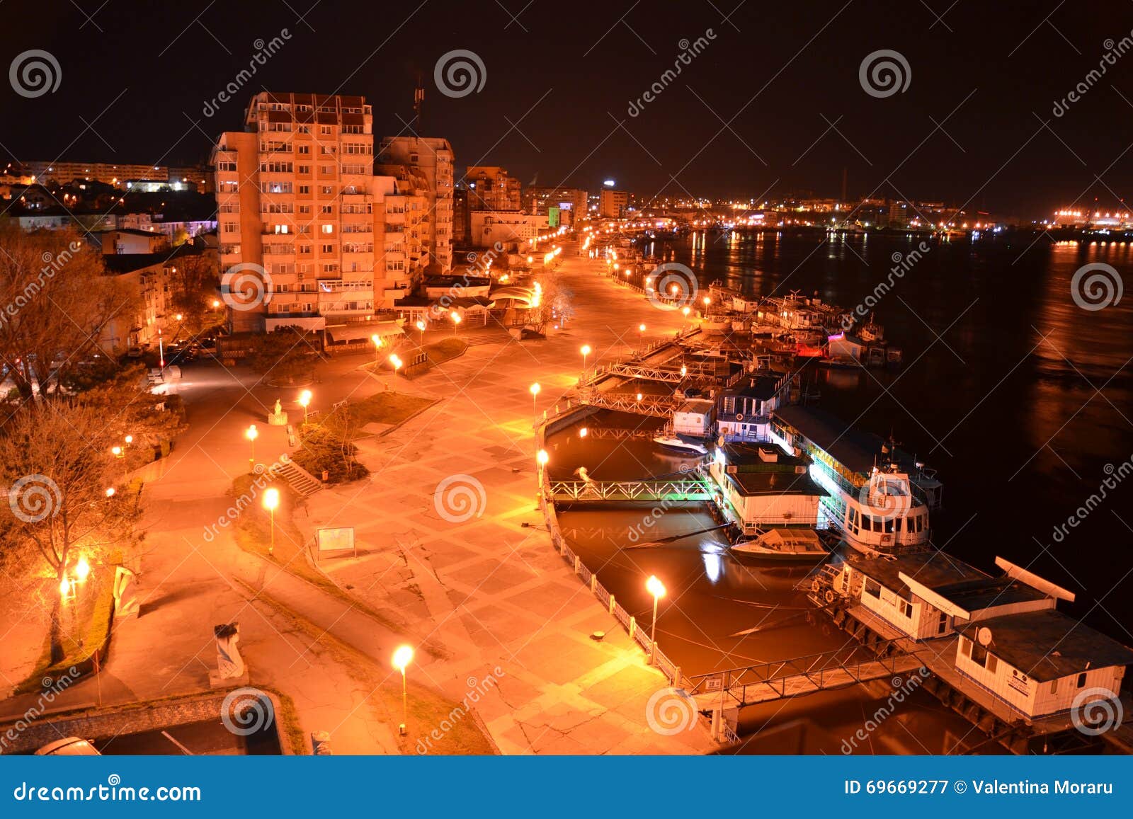 Tulcea fotografia editorial. Obraz złożonej z schronienia - 69669277