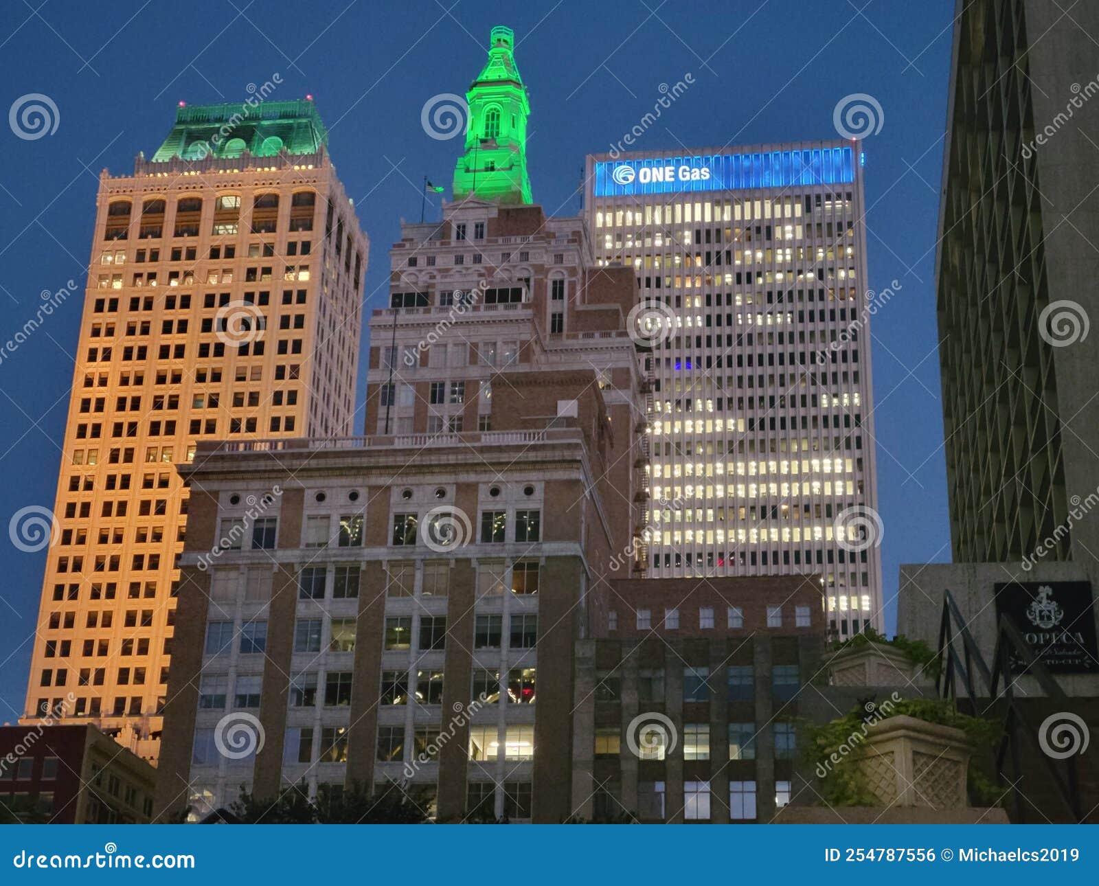 Tulsa Skyline at Night editorial photo. Image of light - 254787556