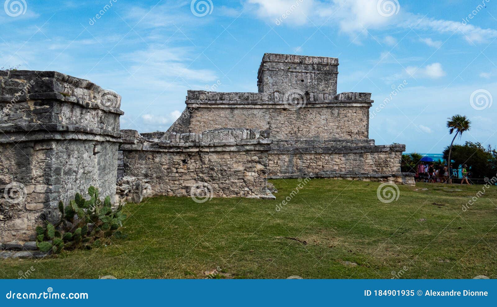 Tulum: Side View of the Highest Temple Editorial Image - Image of ...