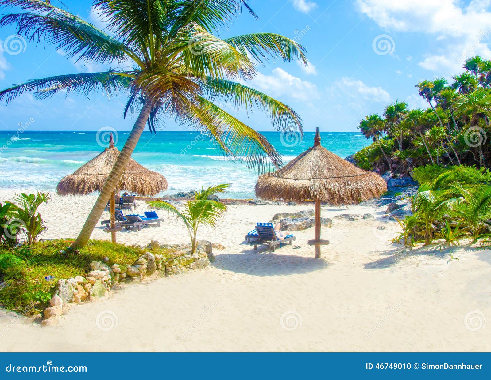 Tulum-Strand Bei Penisula Yucatan in Mexiko Stockfoto - Bild von nave ...