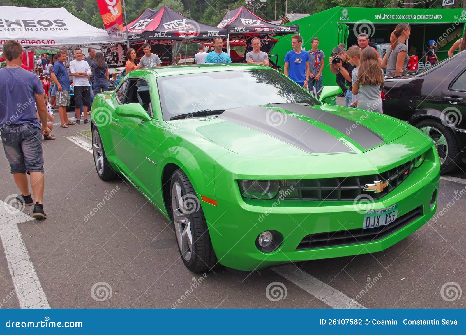 Tuned Chevrolet editorial photography. Image of exhibition - 26107582