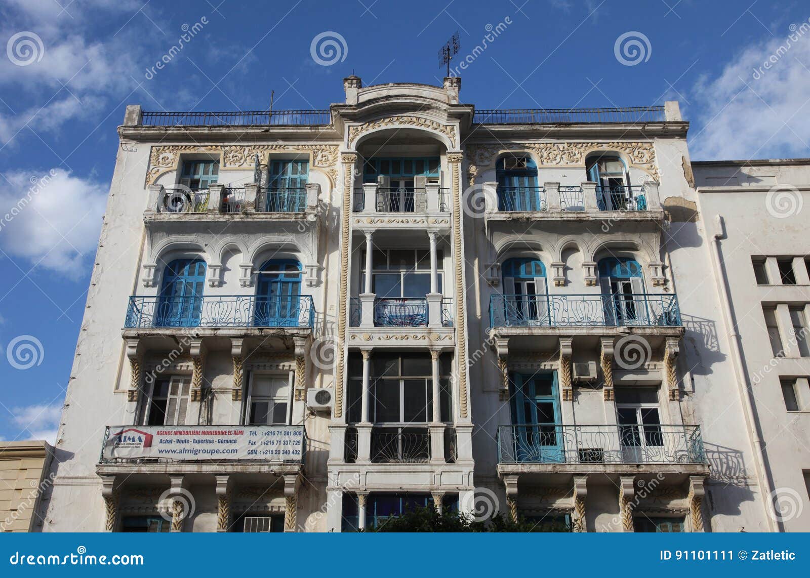 Tunis city center editorial photo. Image of tunisia, scene - 91101111