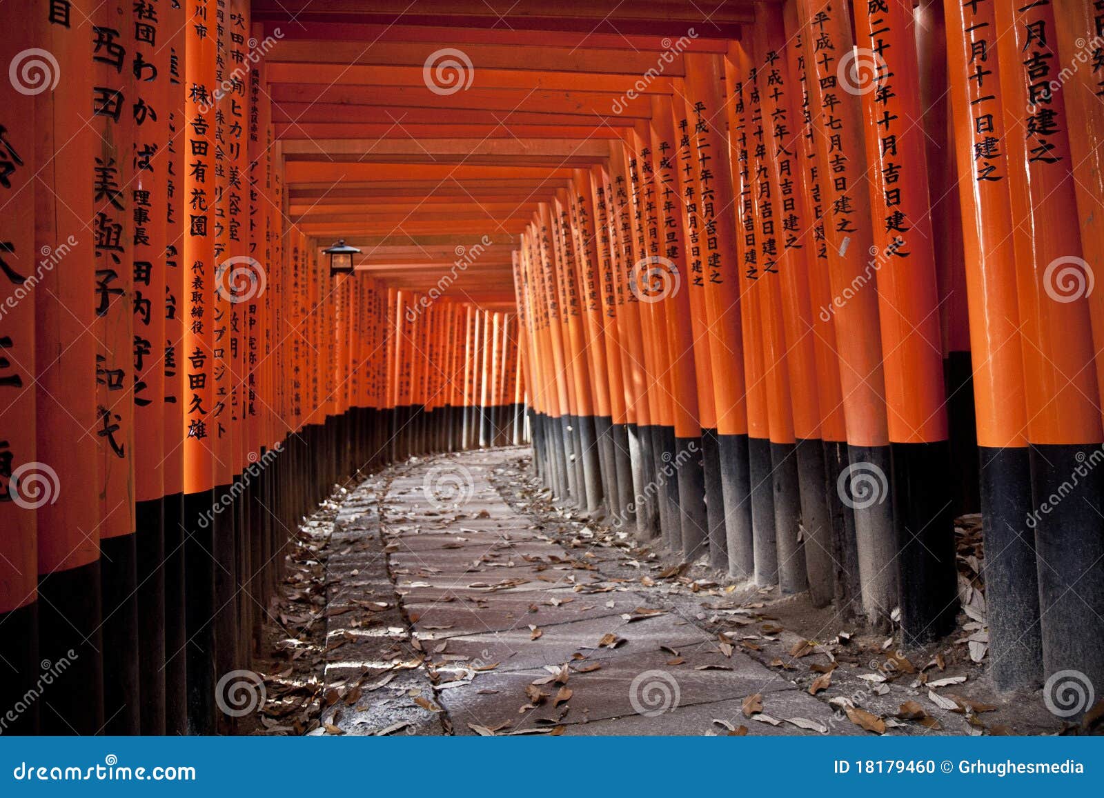 Tunnel of 10000 Torii Gates Stock Photo - Image of inara, 10000: 18179460