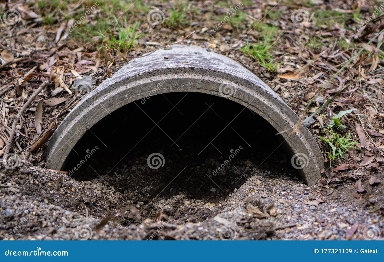 Tunnel blocked by sands stock image. Image of danger - 177321109