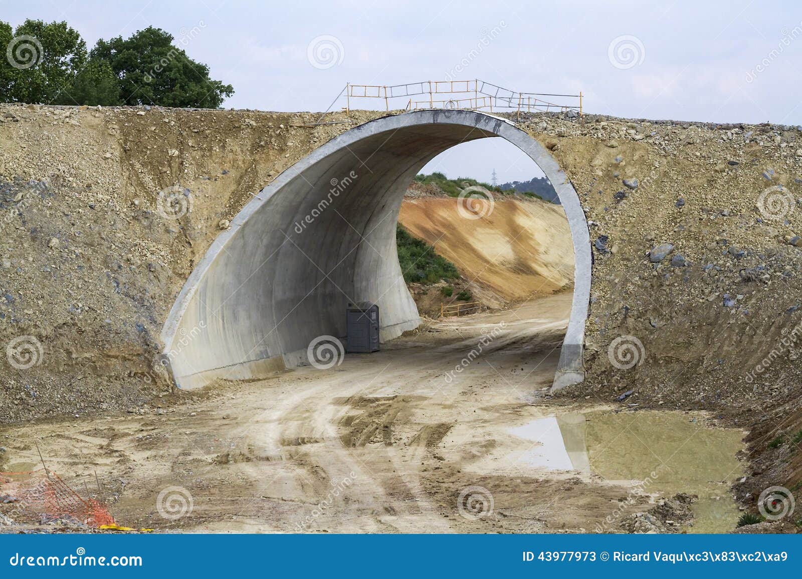 Tunnel in construction stock image. Image of tunnel, arch - 43977973