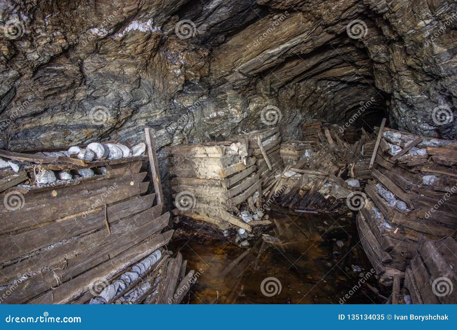 Old gold mine stock image. Image of deep, corridor, light - 135134035