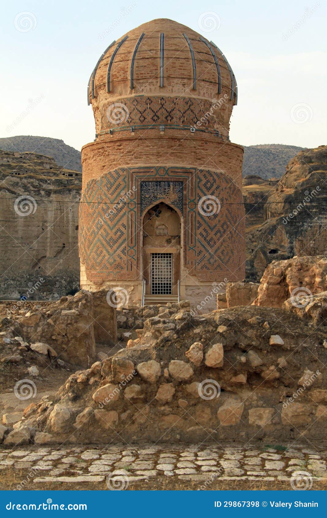 Turbe And Ruins Royalty-Free Stock Image | CartoonDealer.com #29867398