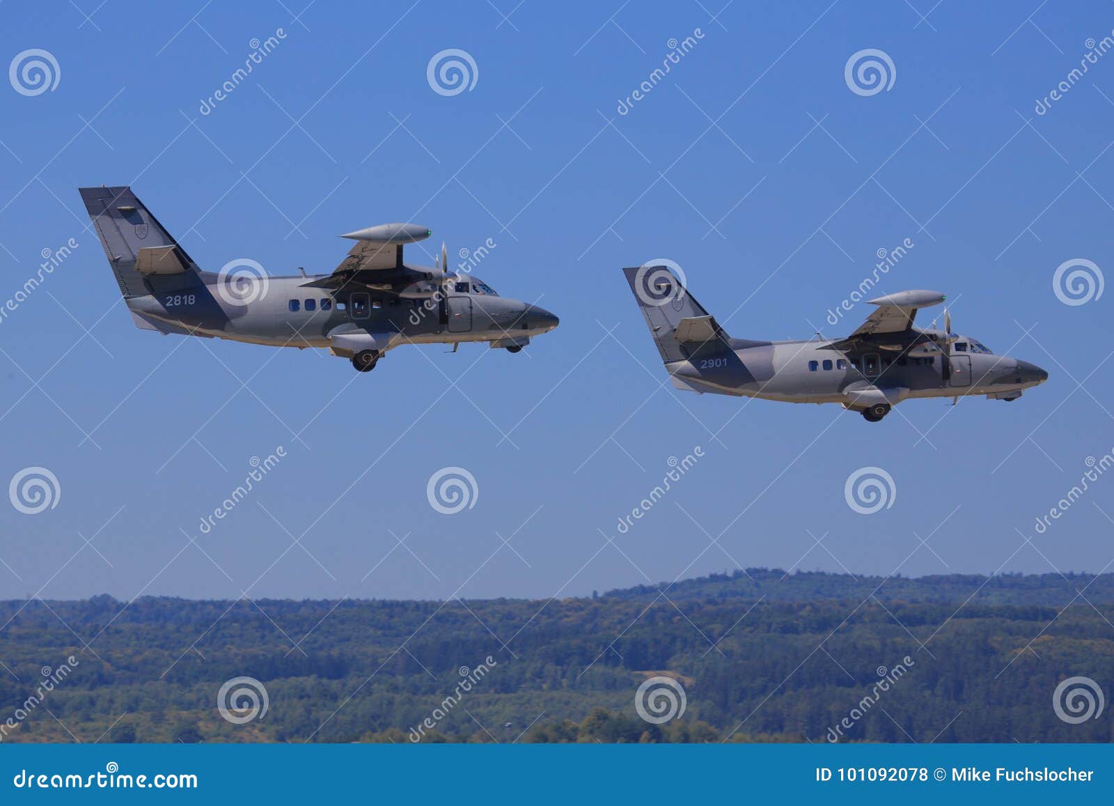 Turbolet l410 редакционное стоковое фото. изображение насчитывающей ...