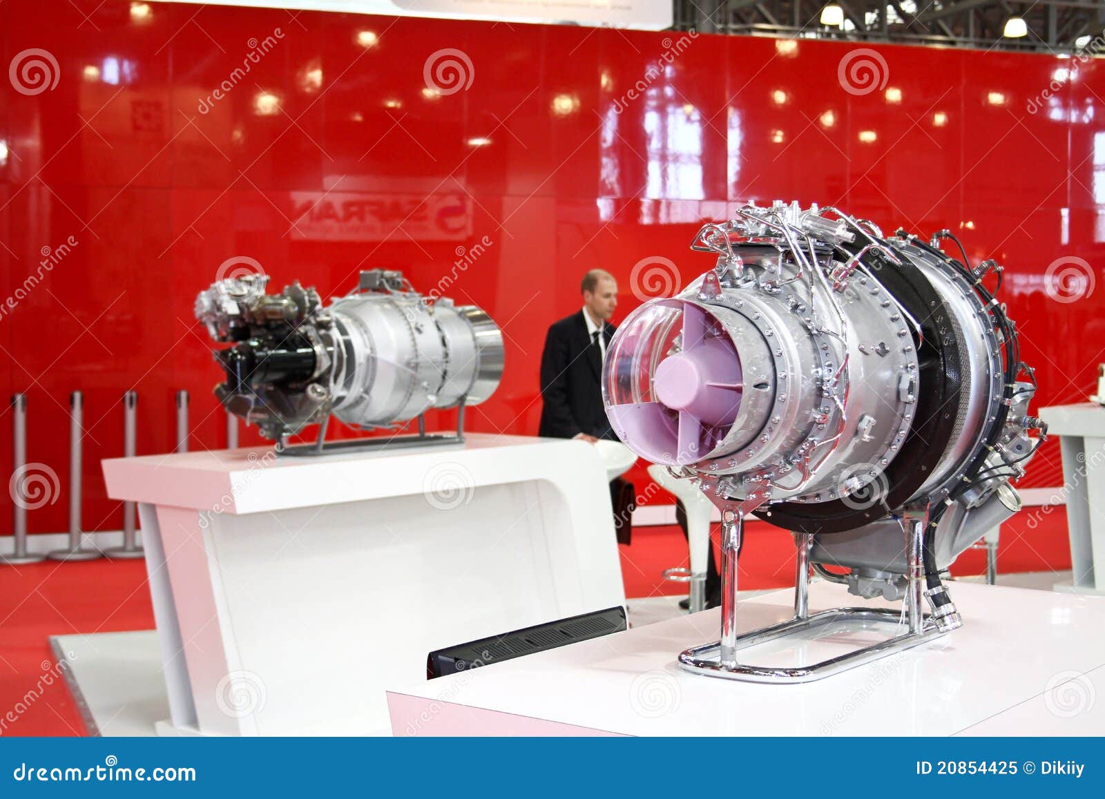 Turboshaft engine editorial image. Image of machine, gunship - 20854425