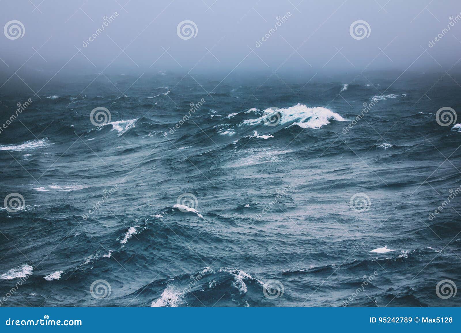 Turbulent Waves of Pacific Ocean Stock Image - Image of motion ...