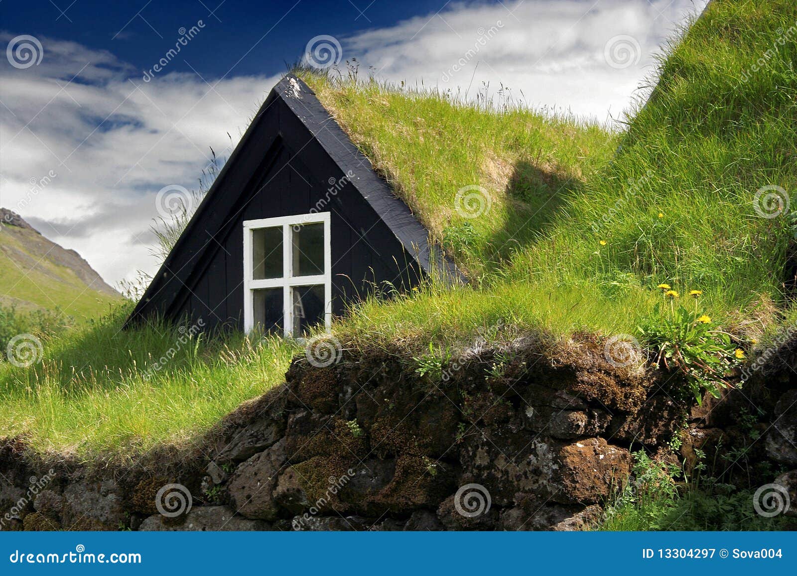 Turf roof house stock image. Image of door, poverty, green - 13304297