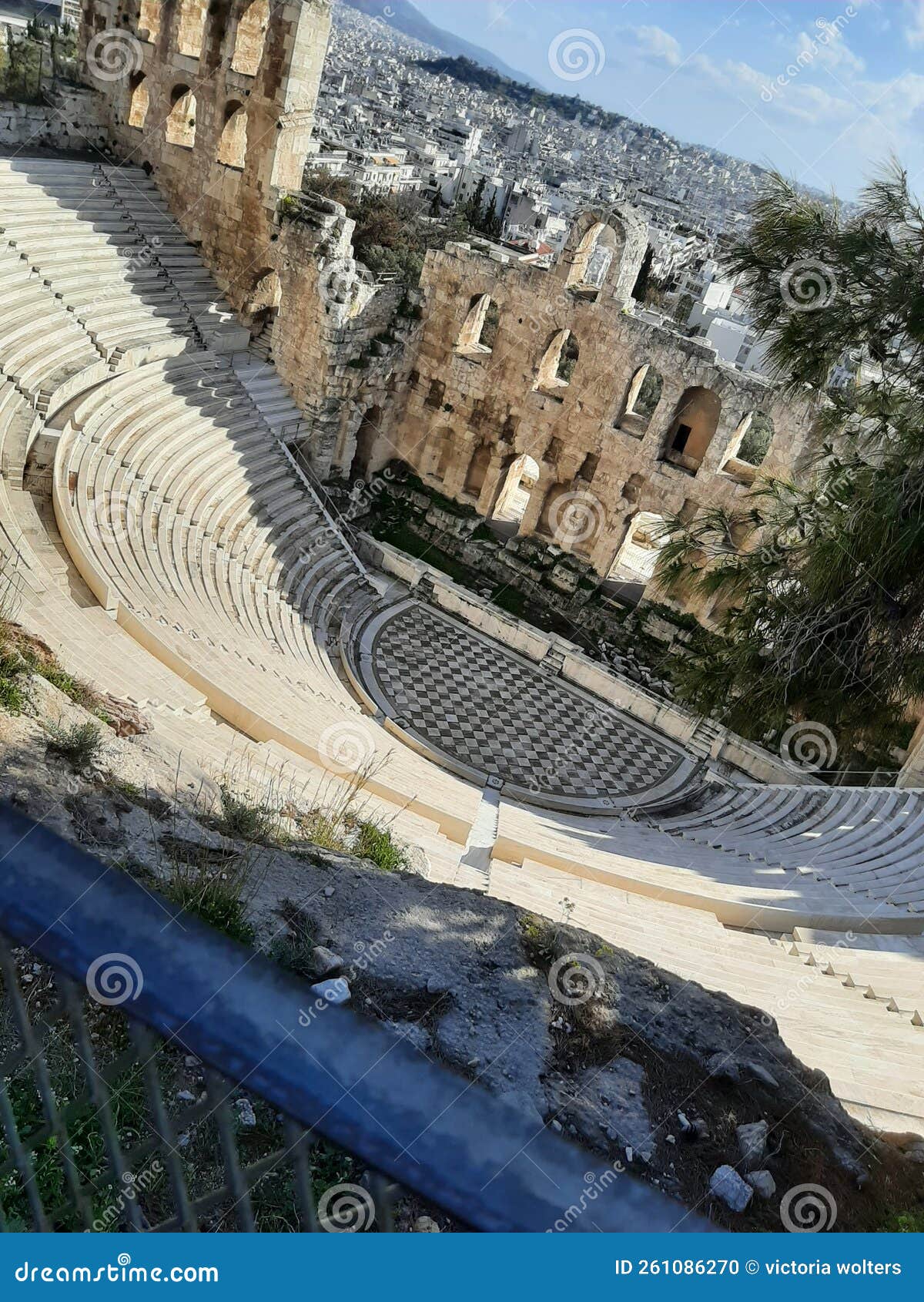 Turismo en ateno foto de archivo. Imagen de puente, pared - 261086270