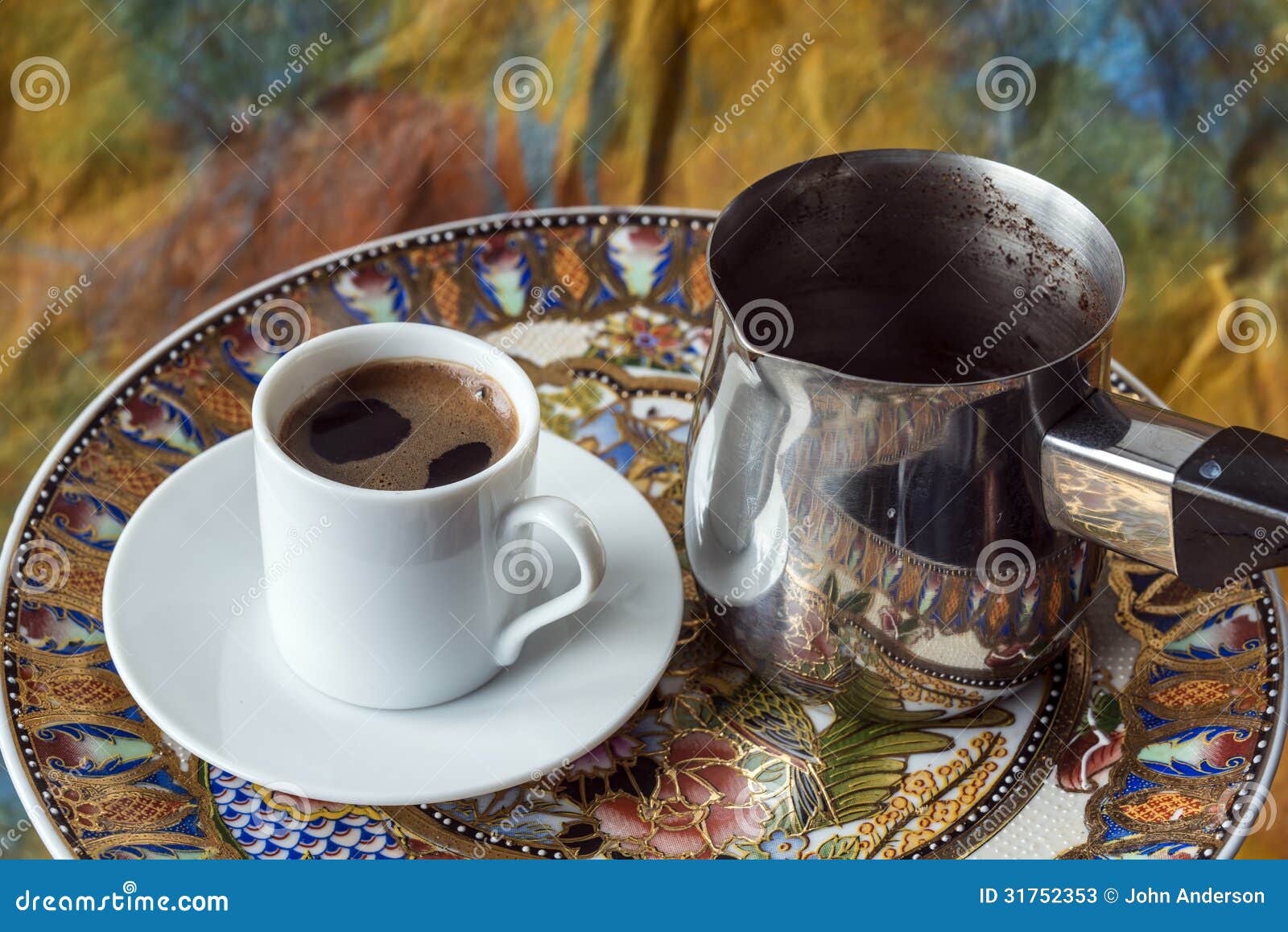 Turk grekiskt kaffe fotografering för bildbyråer. Bild av bönor - 31752353