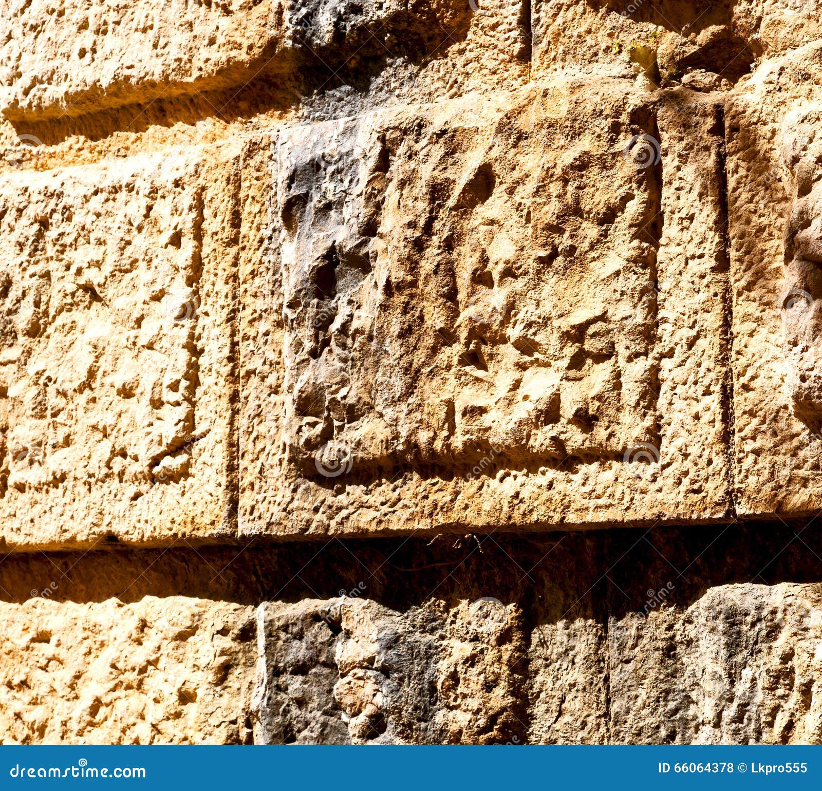 Turkey and Cracked Step Brick in Old Wall Texture Materia Stock Photo ...