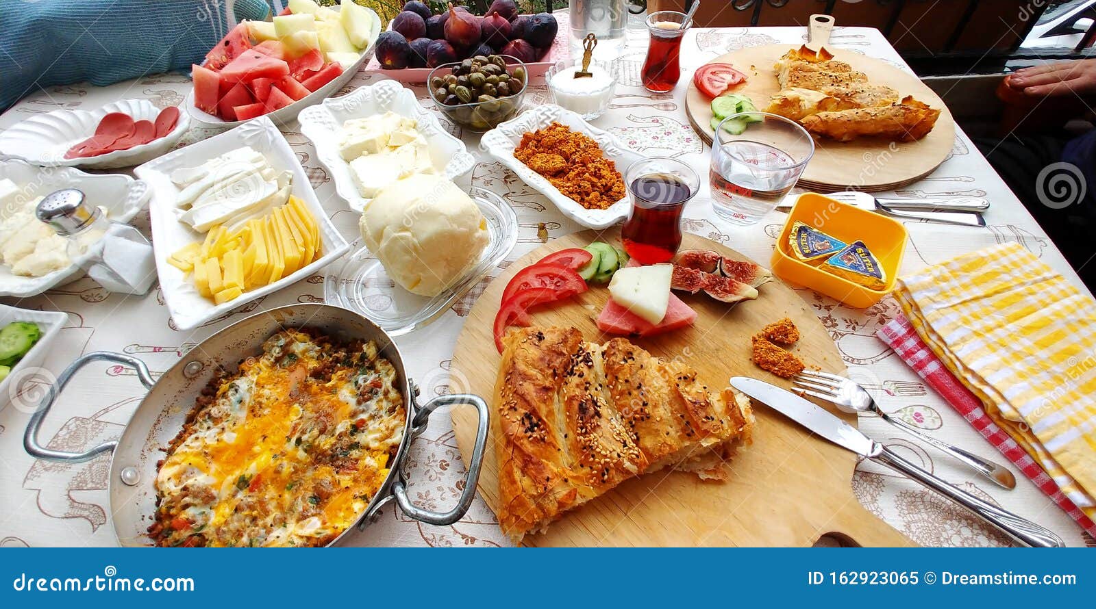 Turkish Breakfast Morning Tea Kahvalti Editorial Image - Image of ...