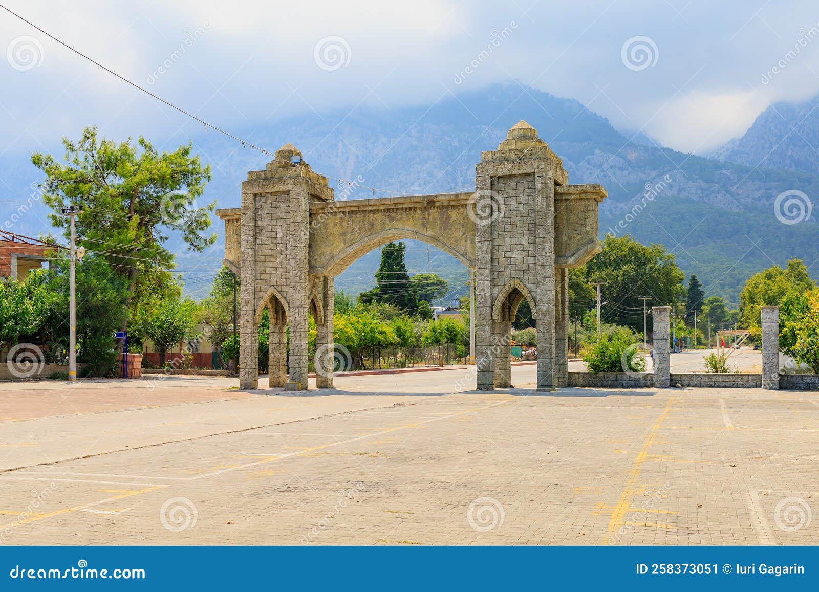Turkish City Gate in Classical Islamic Architecture Style. Background ...