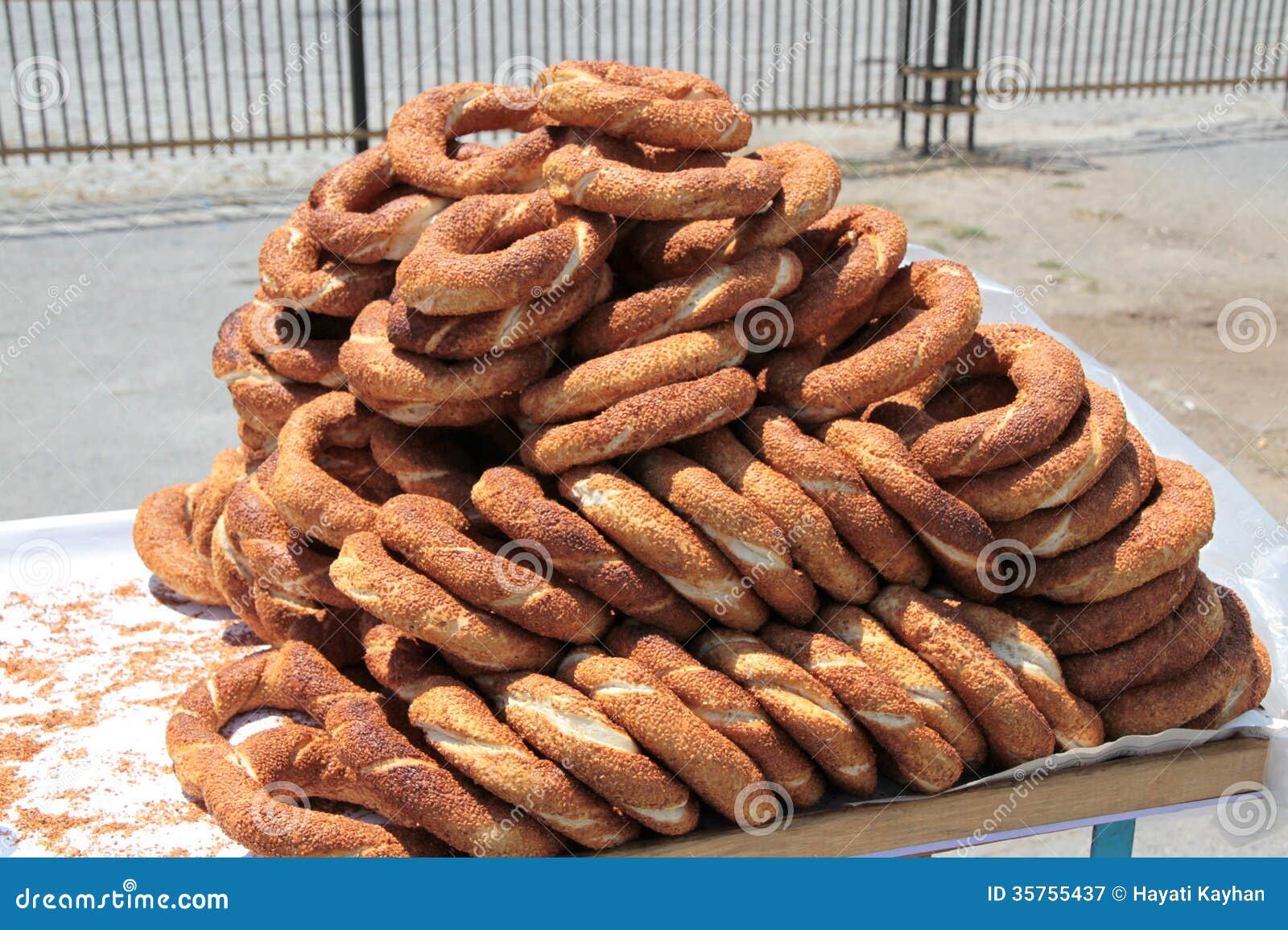 Turkish Traditional Sesame Bagels. Stock Image - Image of bread, ring ...