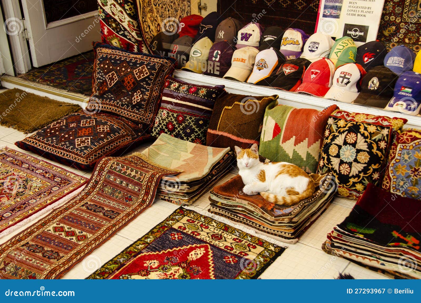 Turkish window shop editorial photography. Image of print - 27293967