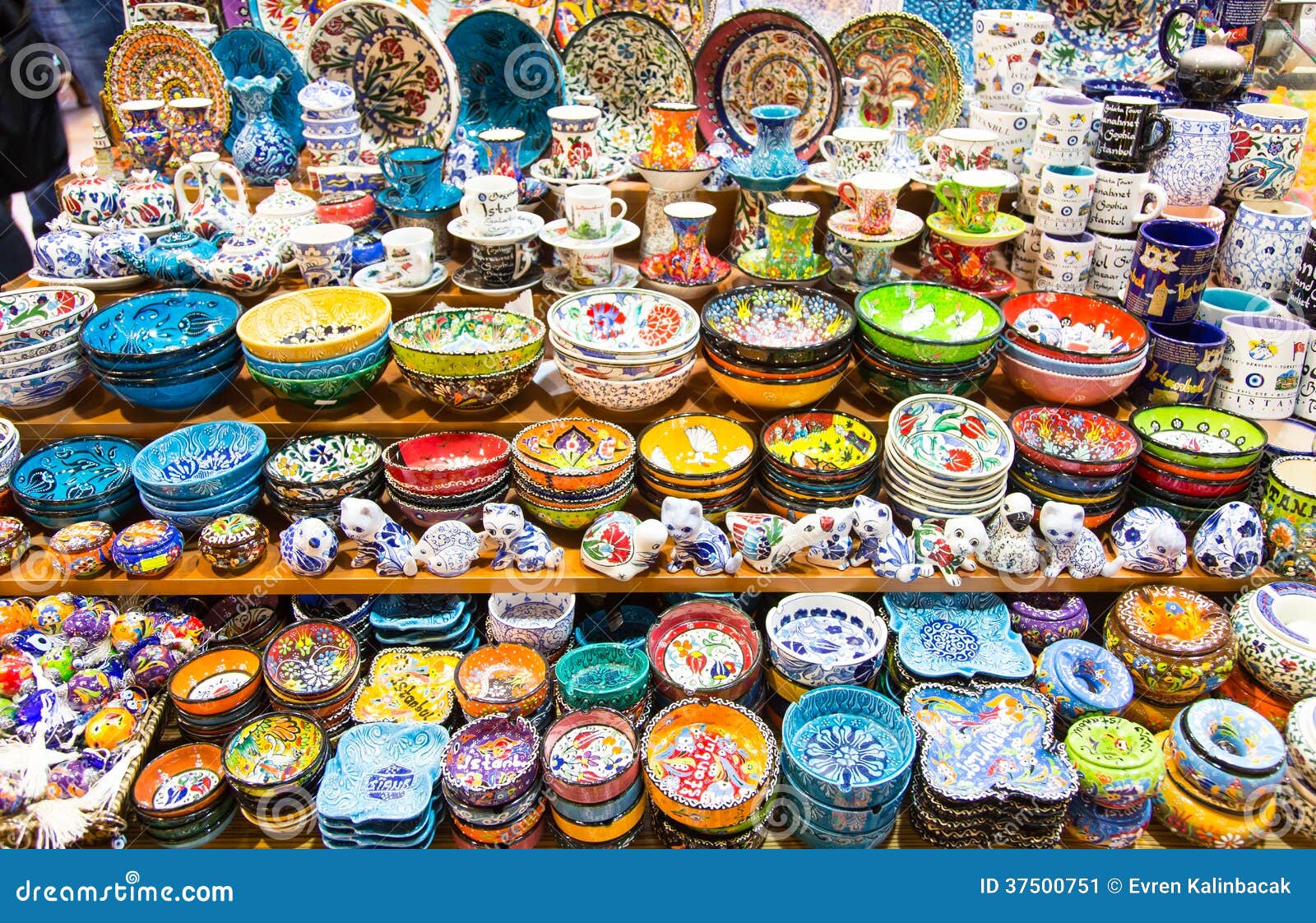 Turkisk keramik fotografering för bildbyråer. Bild av basar - 37500751