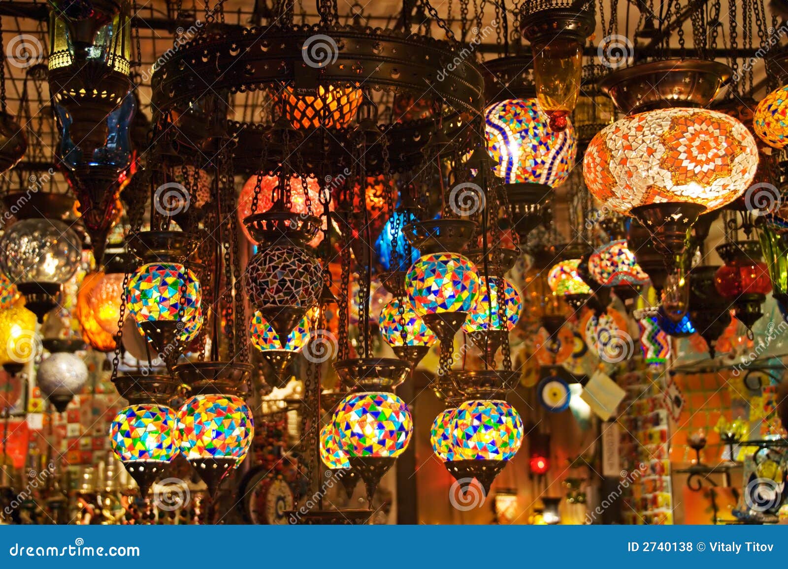 Turkiska lampor arkivfoto. Bild av bakgrund, brigham, belysning - 2740138