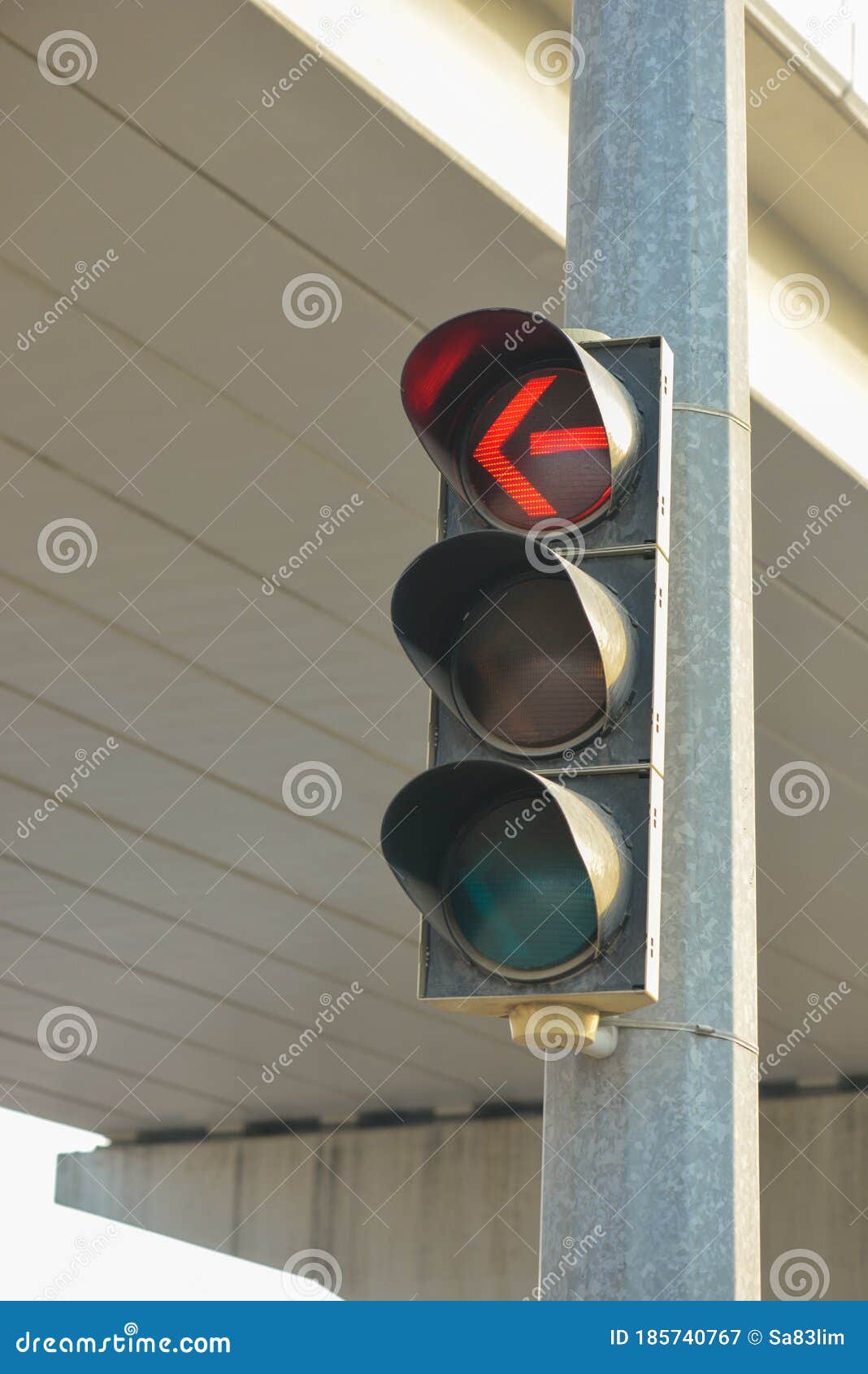 Red traffic light sign stock image. Image of traffic - 185740767