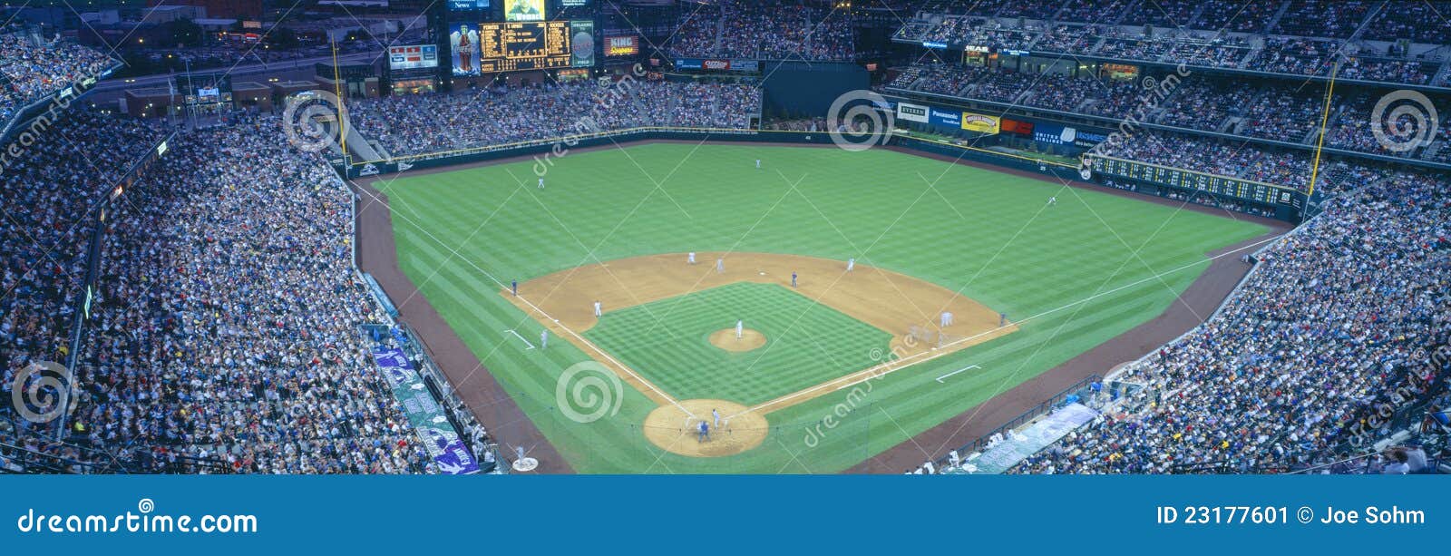 Turner Field at night editorial photo. Image of community - 23177601