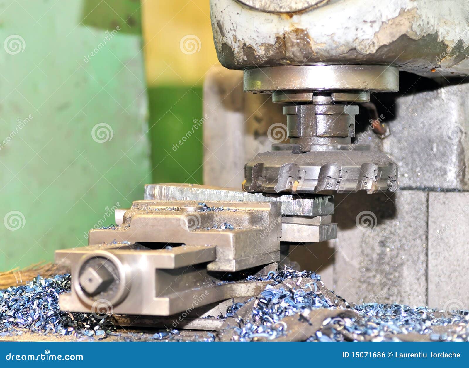 Turning Lathe In Action Picture. Image: 15071686