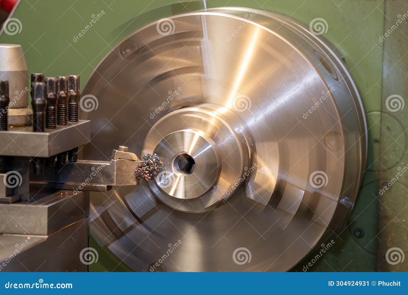 The Turning Machine Operation with Continue Chip from Turning Process ...