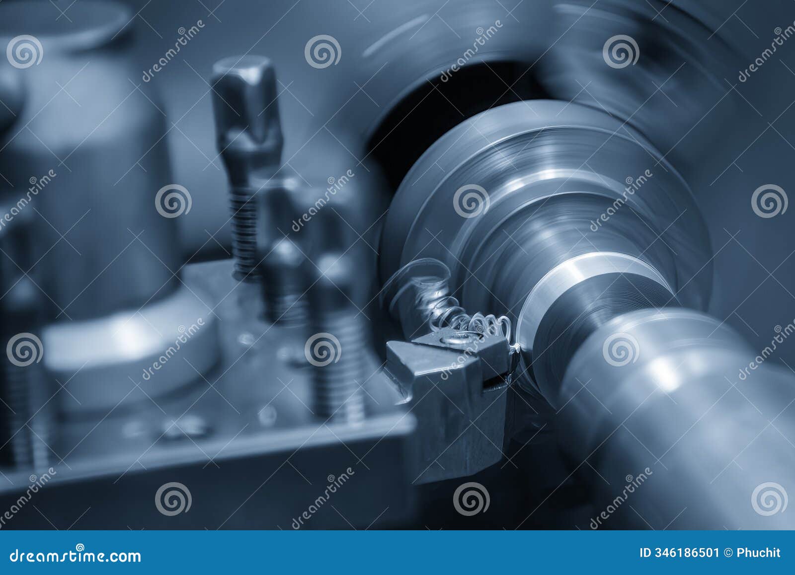 The Turning Machine Operation with Continue Chip from Turning Process ...